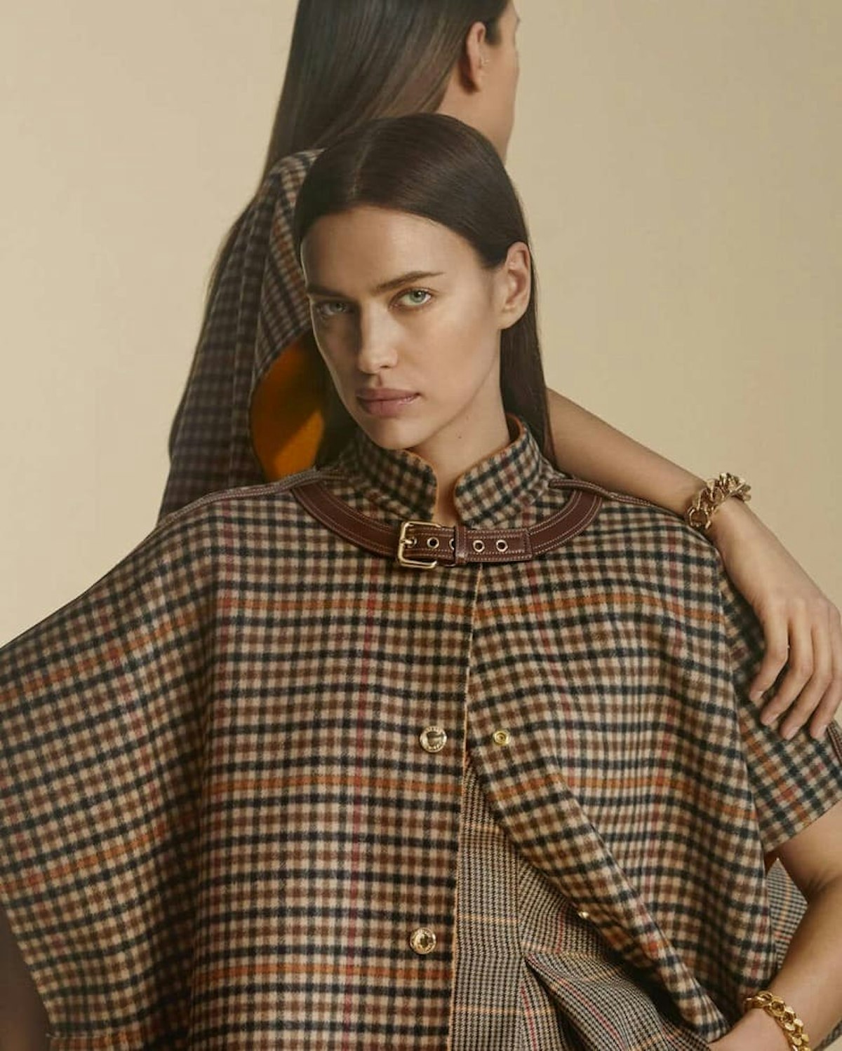 Burberry traz união entre o tradicional e moderno em campanha