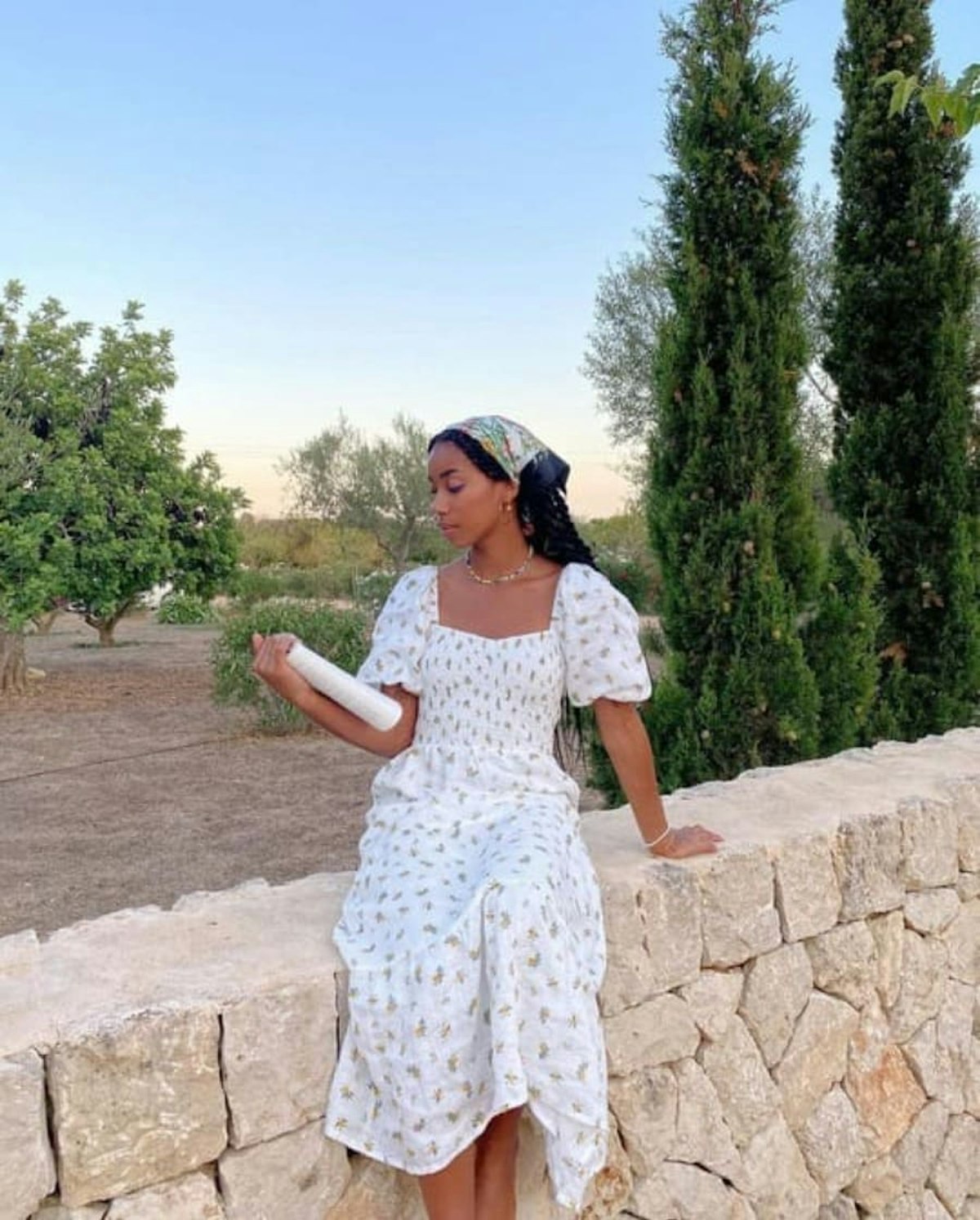 Conheça o cottagecore, o estilo que está trazendo leveza para o verão 2021