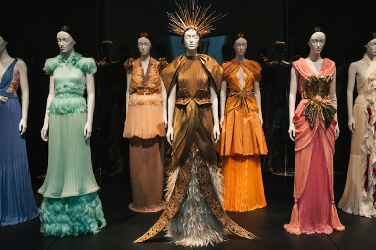 MET divulga imagens da nova exposição de moda