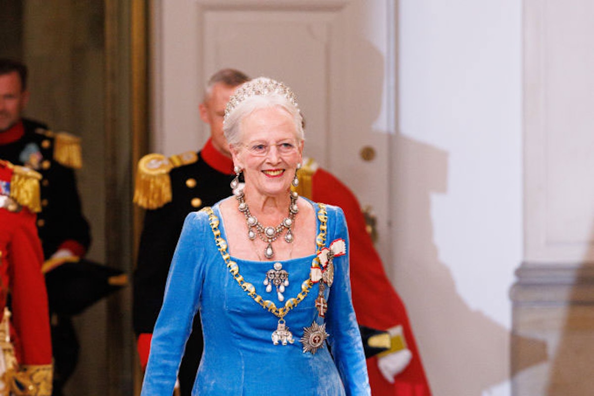 Rainha Margrethe II destitui quatro netos de seus títulos reais