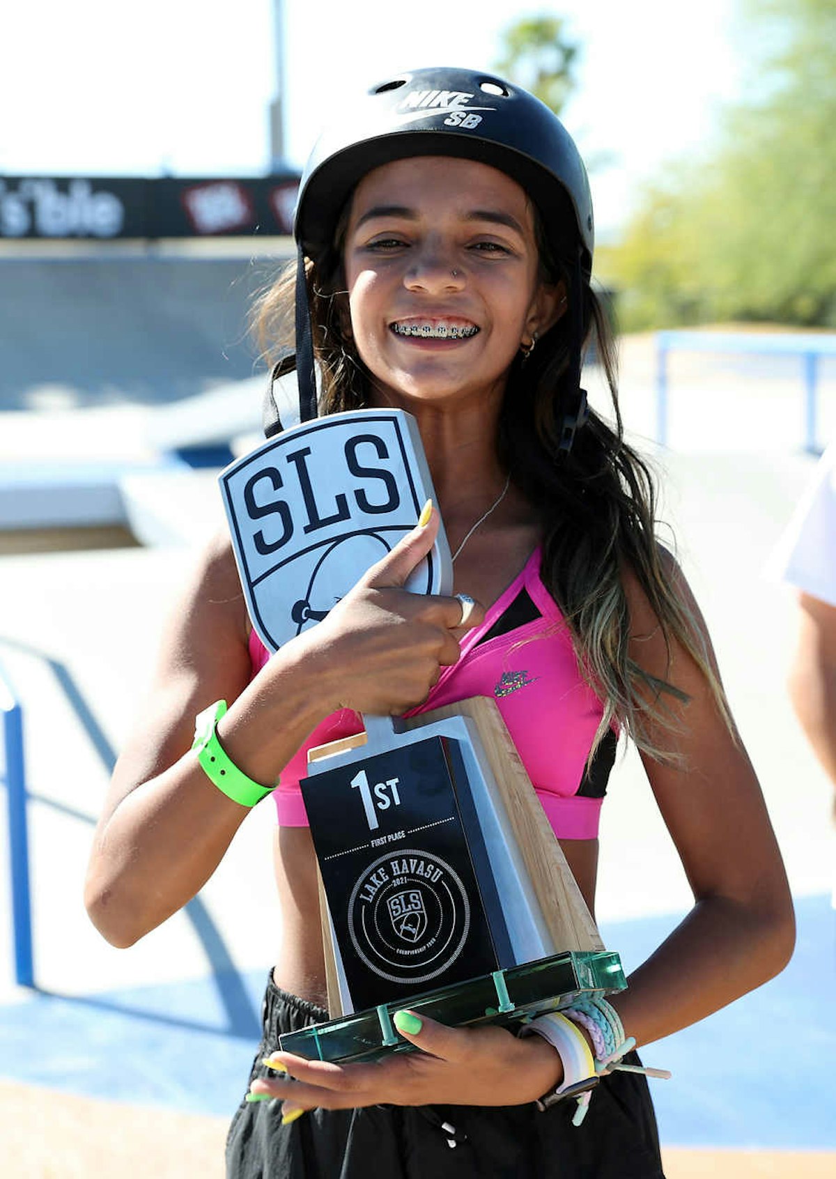 Rayssa Leal se emociona com o título de campeã do mundo