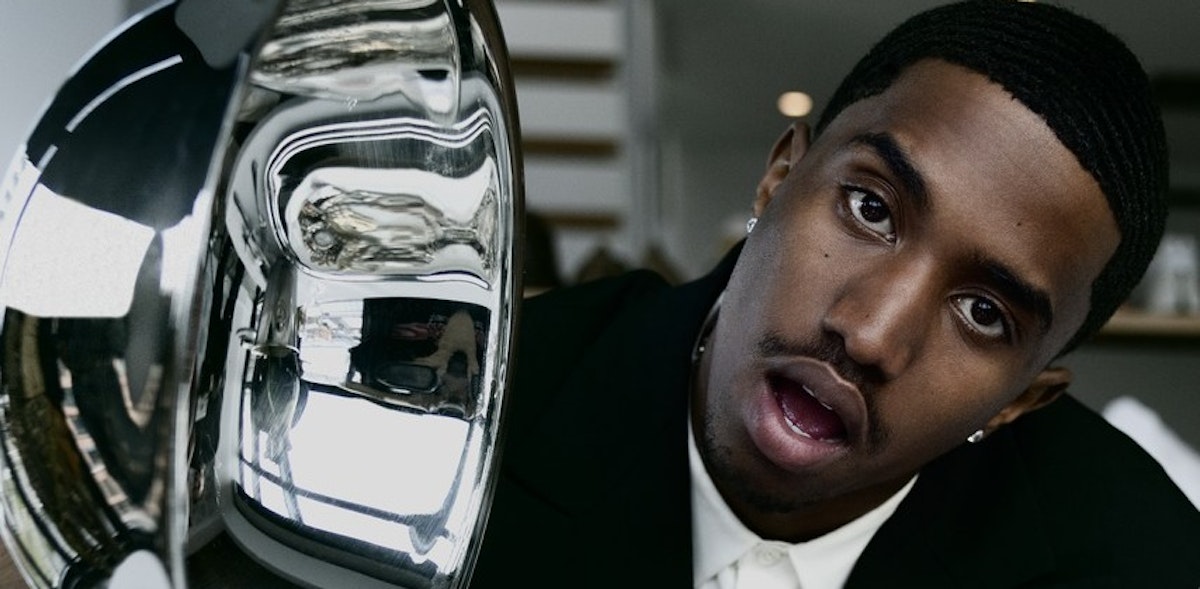 King Combs, estrela da capa digital, em entrevista exclusiva