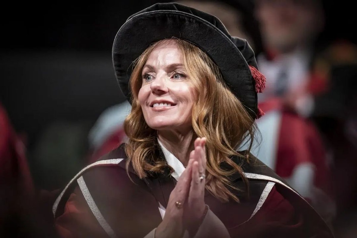 Cantora Geri Halliwell ganha doutorado honorário no Reino Unido