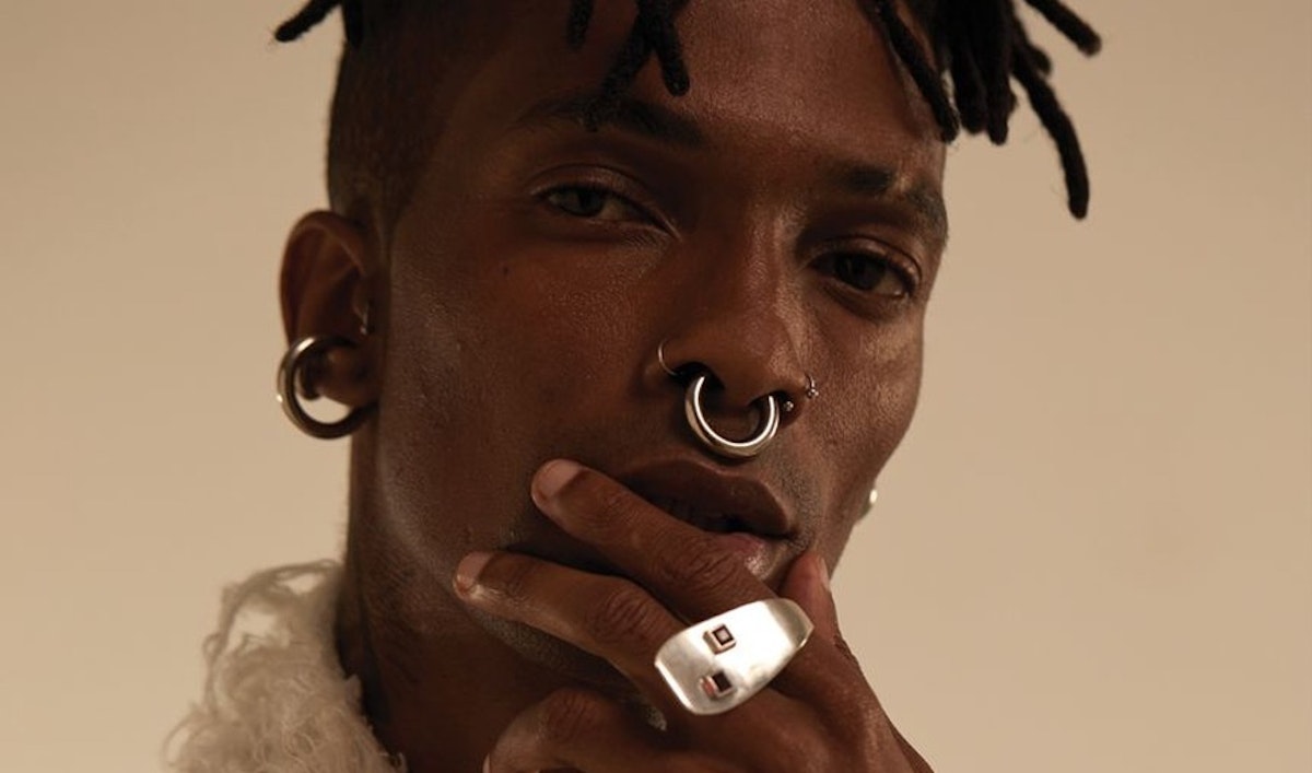 Jonathan Ferr, astro do urban jazz, em um bate-papo com a L'Officiel Hommes