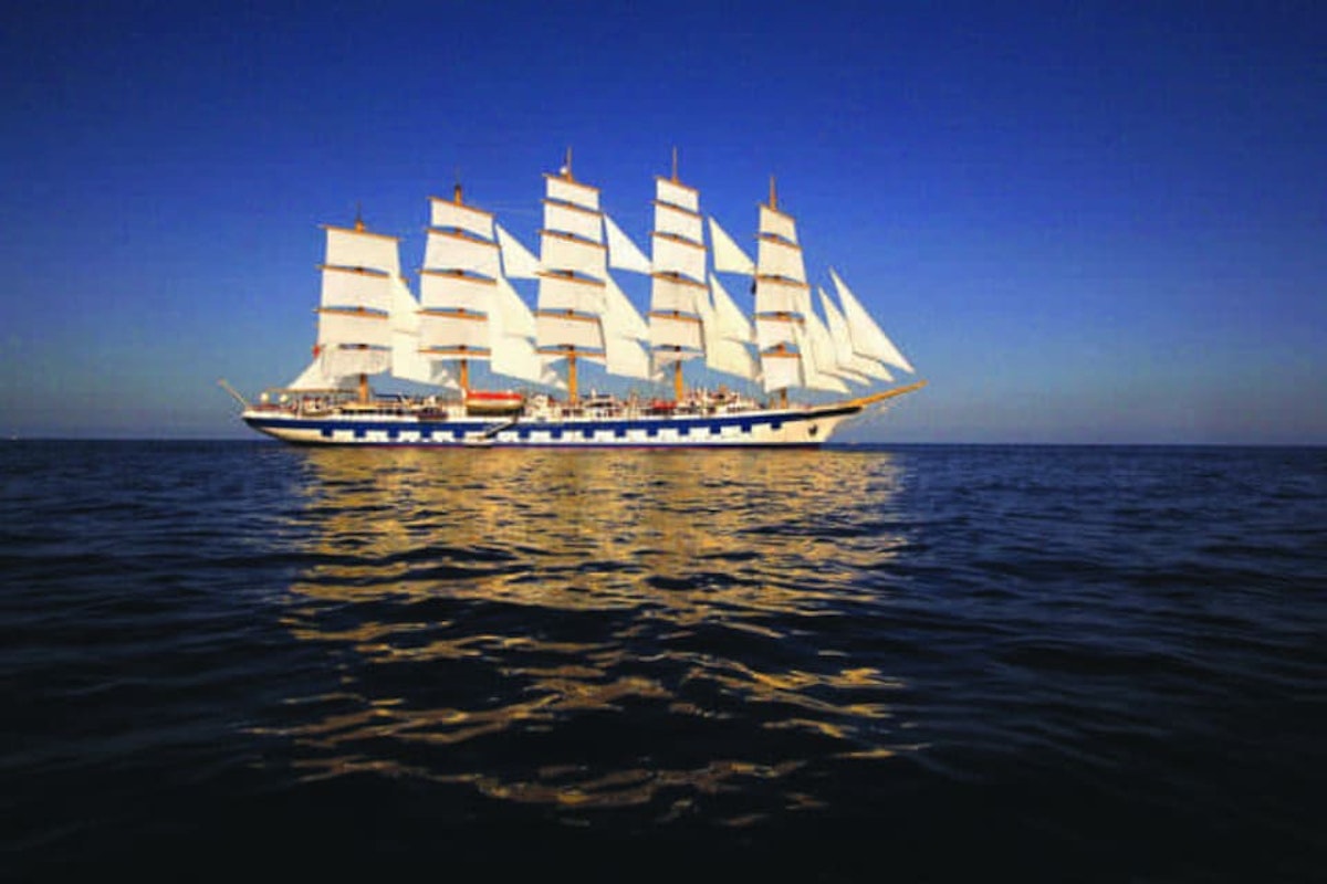 Luxo em alto mar: maior veleiro do mundo vai à Monte Carlo