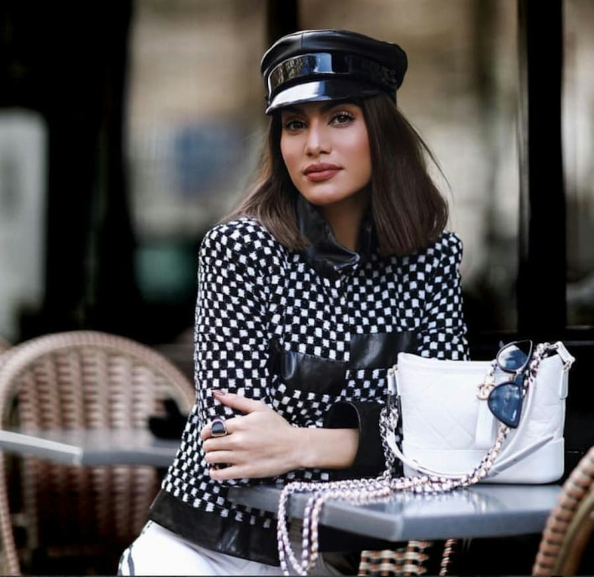 Influencers brasileiras dão show no street style em Paris; veja!