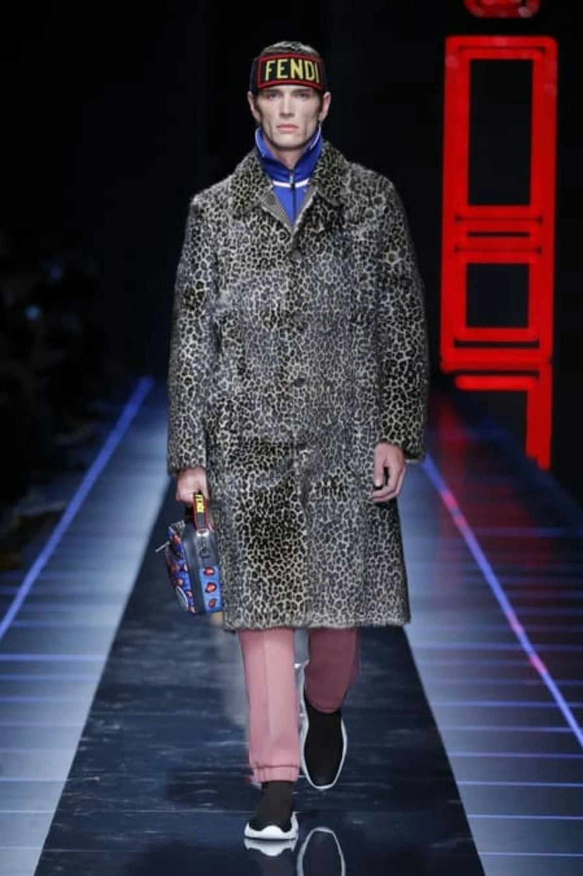 Fendi FW17: confira todos os looks da nova coleção!