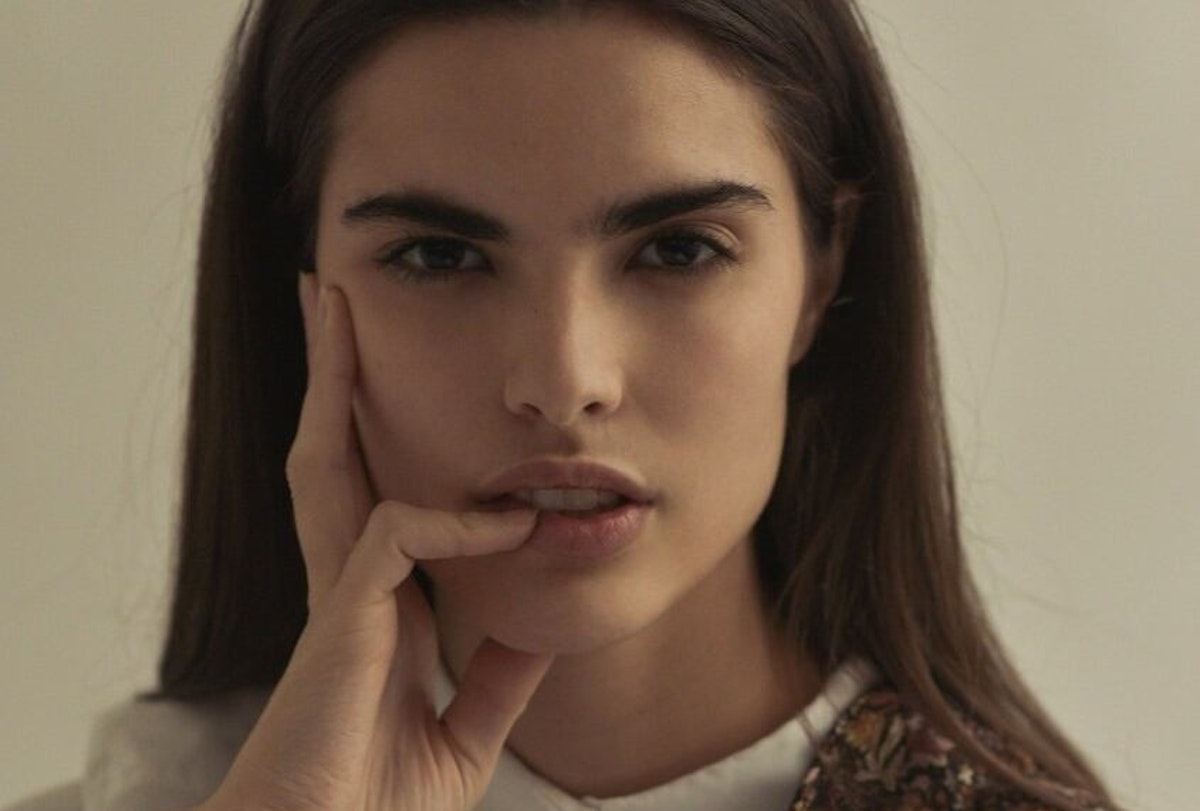 Carol Mendes em entrevista exclusiva para a L'Officiel Brasil