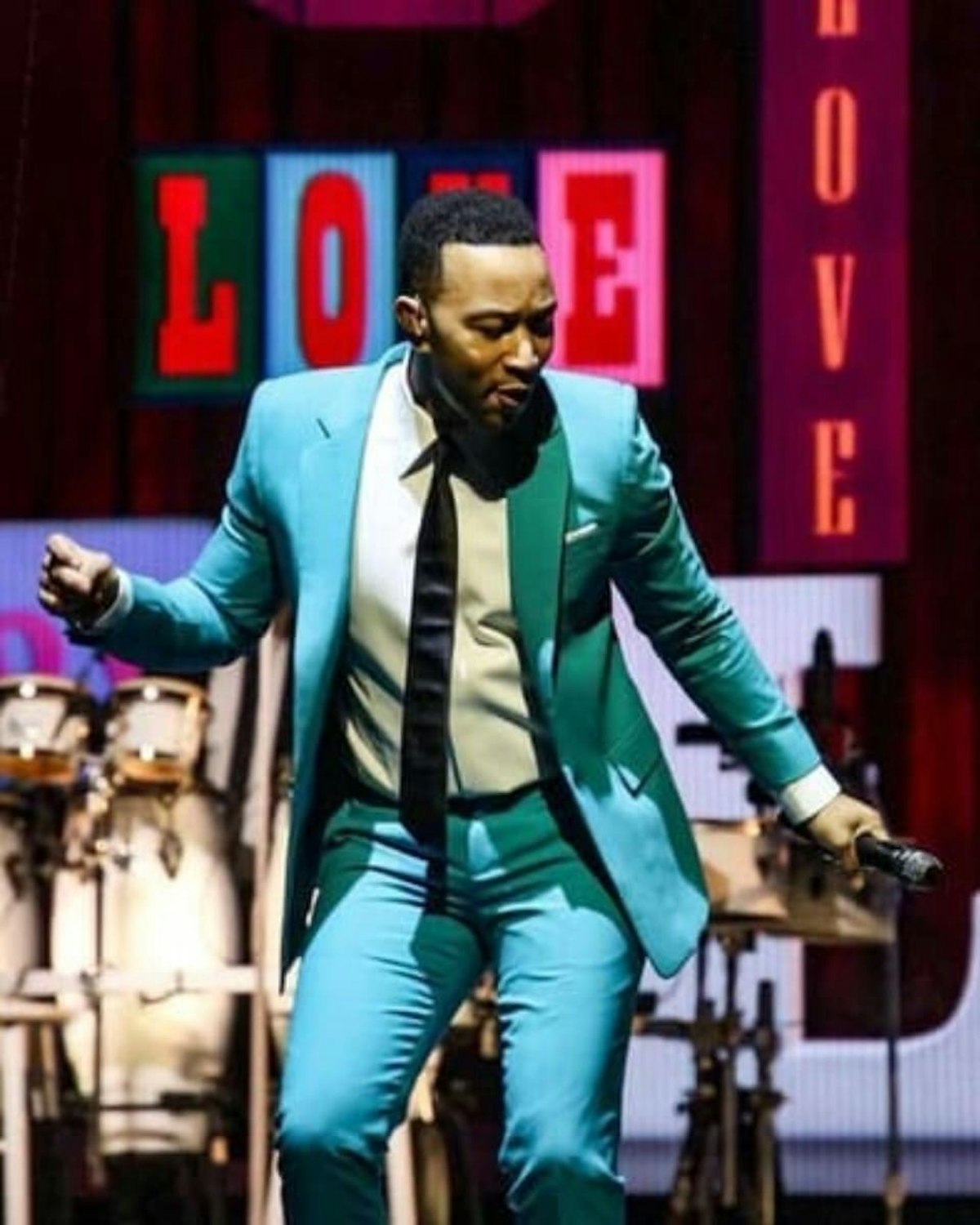John Legend: conheça o estilo fashion do cantor e compositor