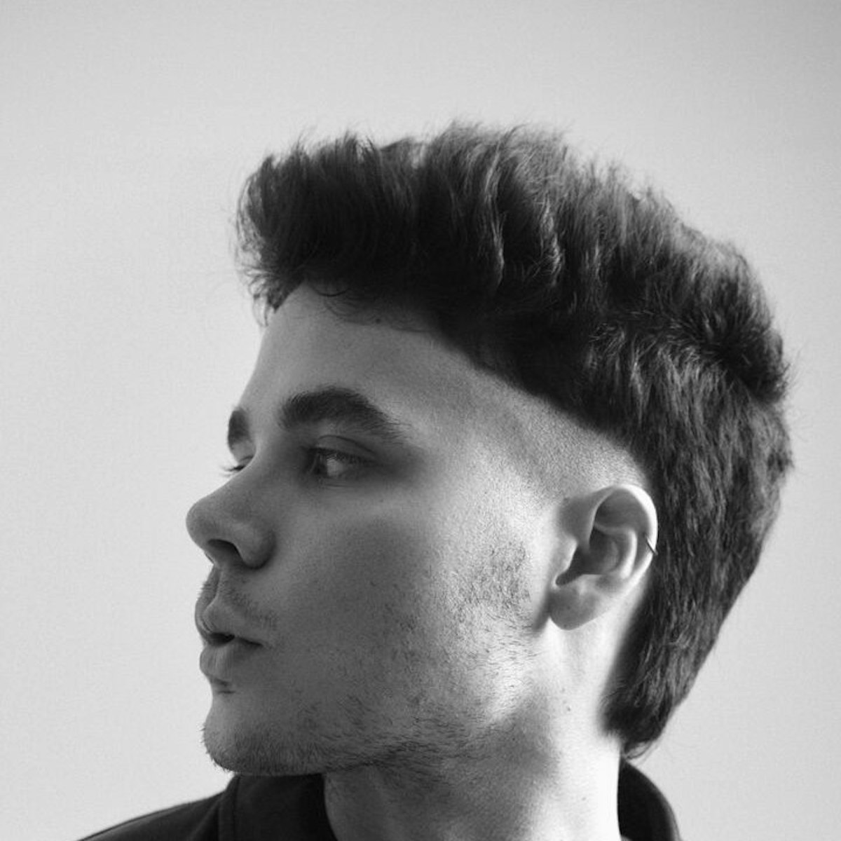 João Lucas em entrevista para a L’Officiel Hommes Brasil