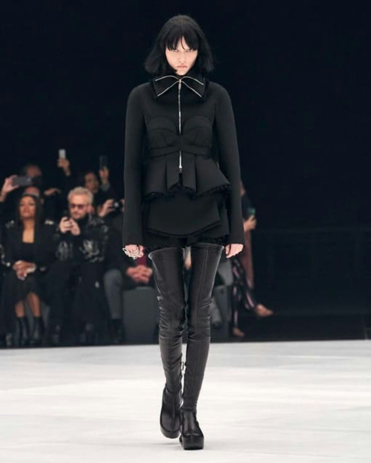 Givenchy apresenta coleção de verão 2022