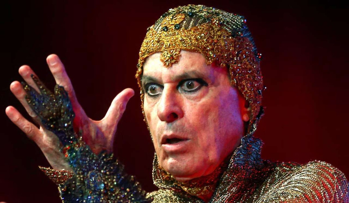 Ney Matogrosso revela que quer ser drogado quanto estiver morrendo