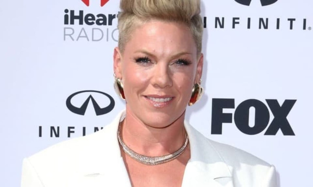 Pink revela que quase morreu na adolescência; entenda