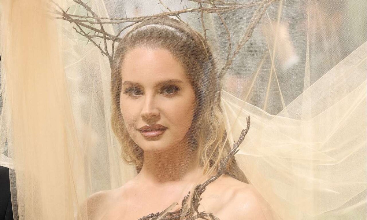 Lana Del Rey e mais: os artistas com músicas dispensadas de '007'