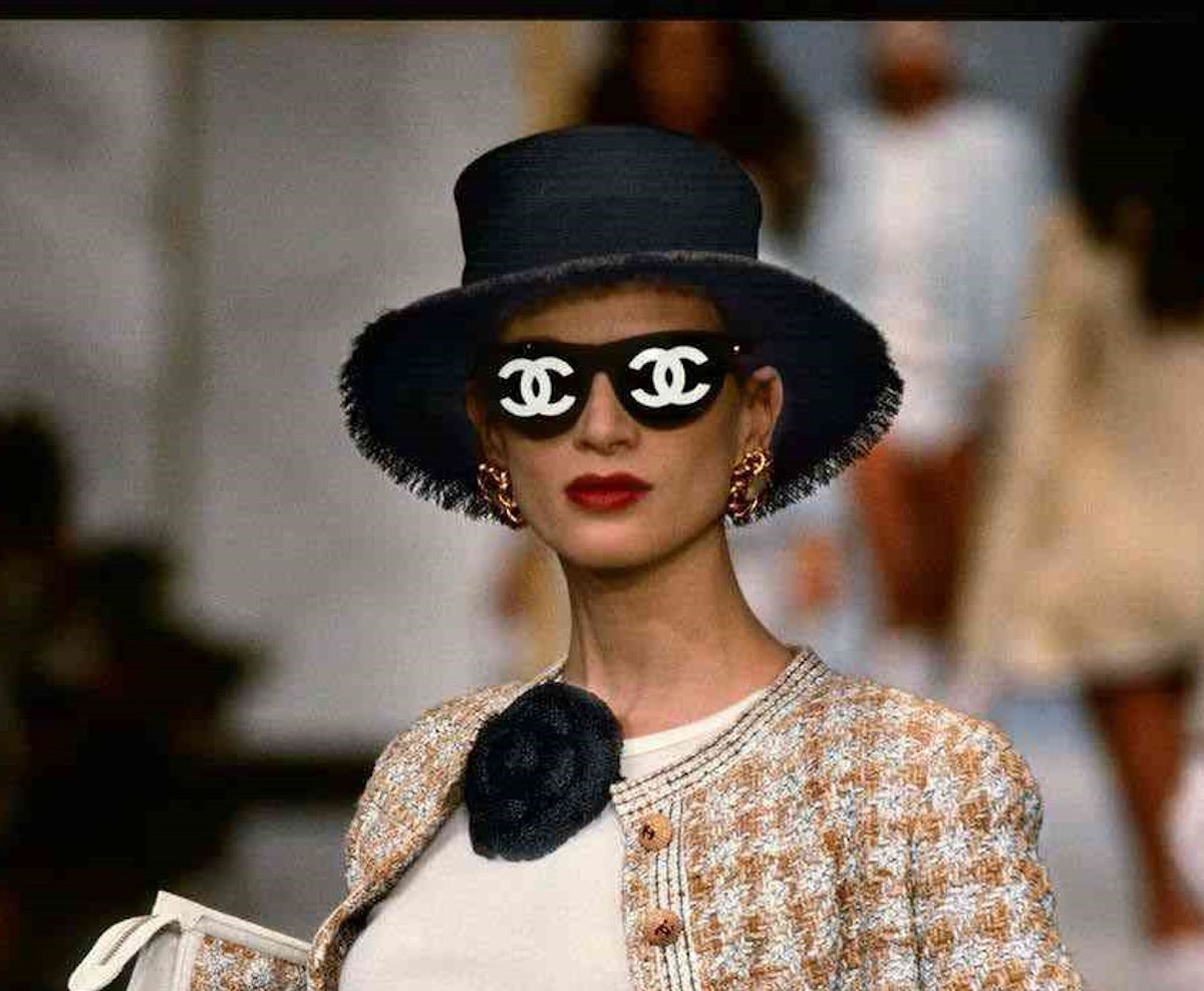 Biografia de Gabrielle Chanel em nova versão por Alexander Fury