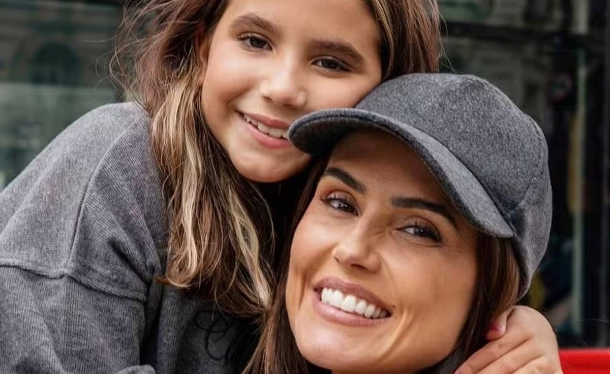Deborah Secco achava que filha traria felicidade plena: ‘Peso’