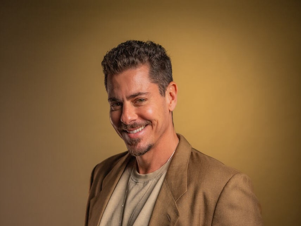 Sacha Bali abre o jogo sobre carreira e os bastidores de "Vitória". Saiba mais!