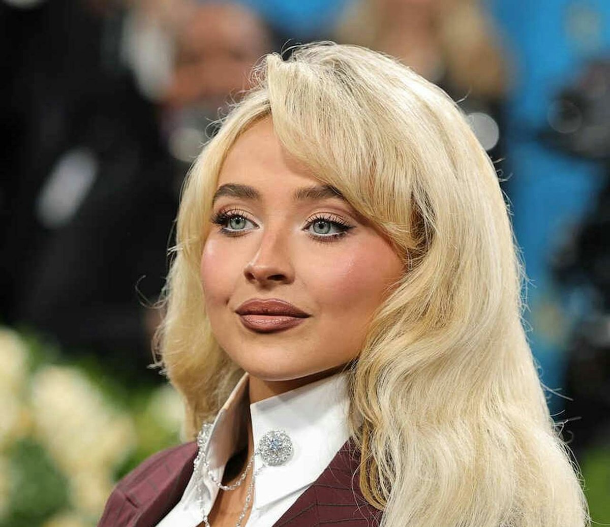 Sabrina Carpenter faz 26 anos: veja seus melhores looks