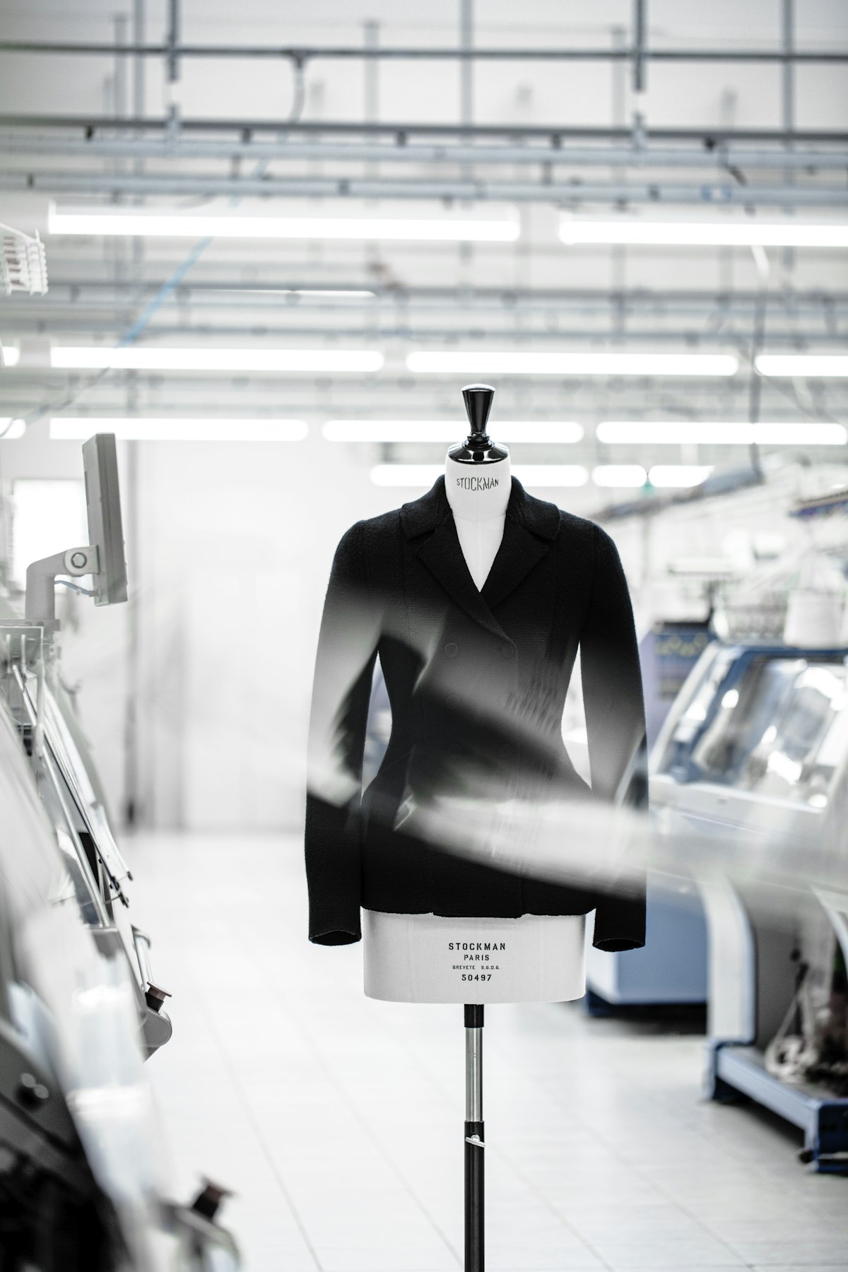 La Bar Jacket de Dior se reinventa