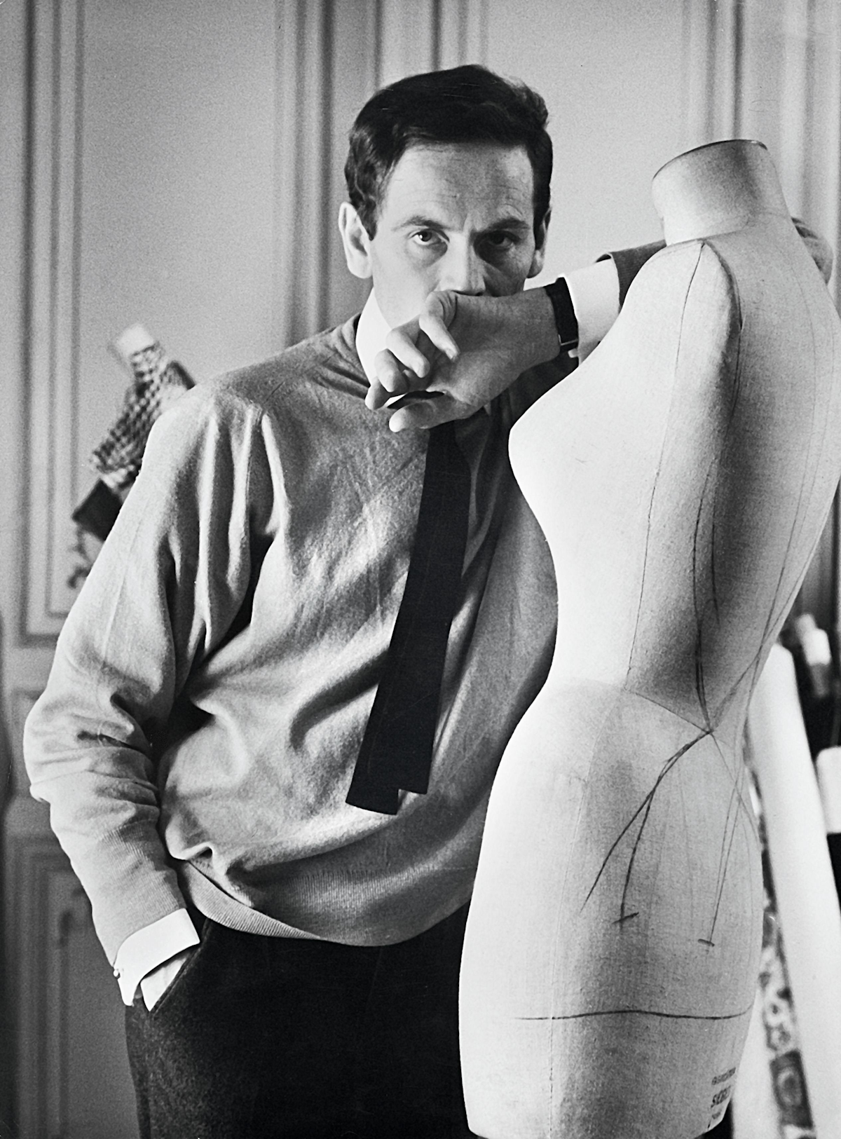 La evolución de la moda francesa según Pierre Cardin y Simon Porte ...