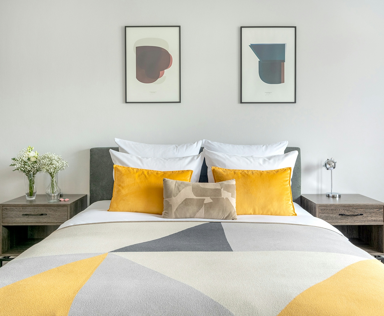 Oben - A modern residence in the Bockenheim district