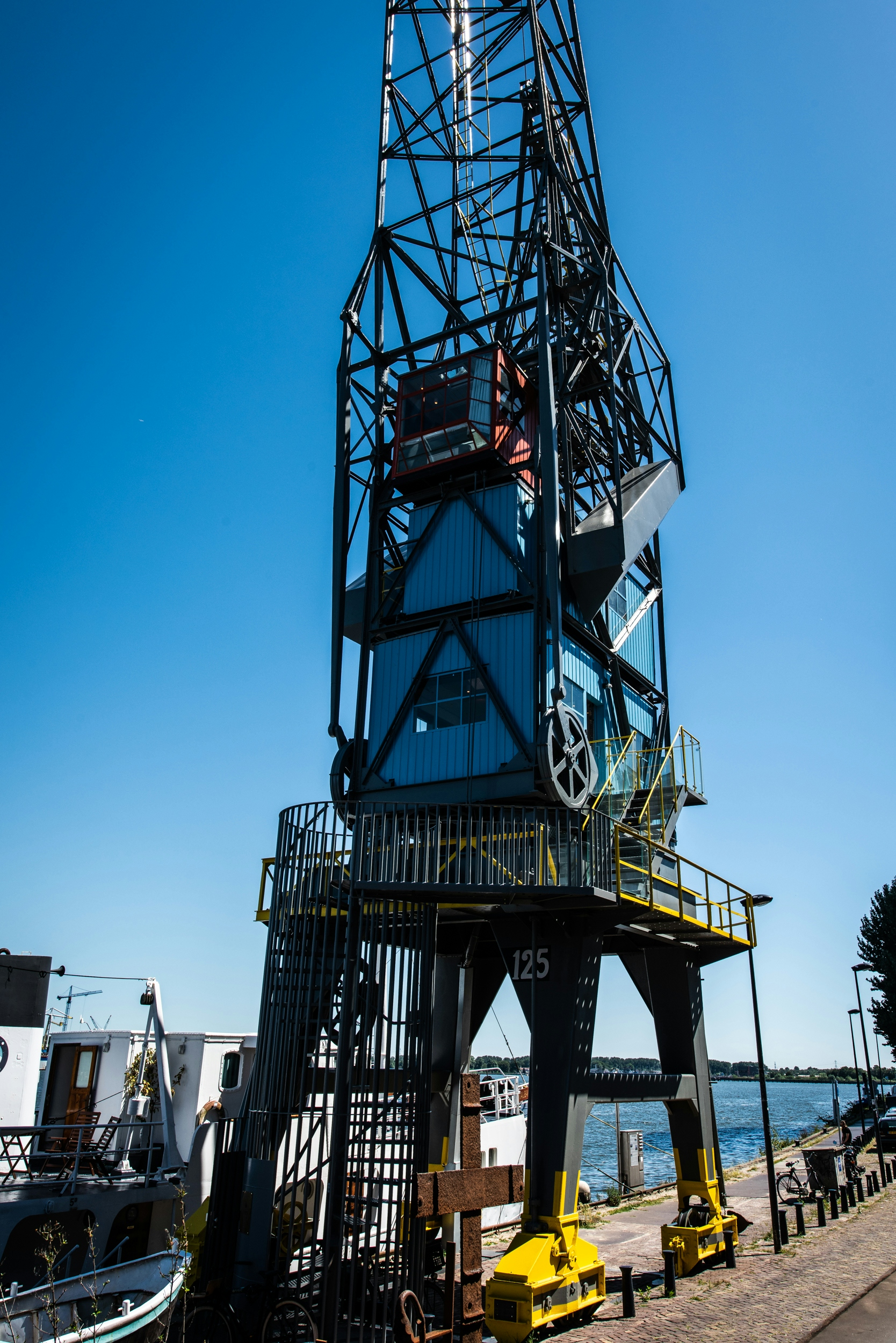 Numa | Amsterdam The Crane apartment on KNSM Island