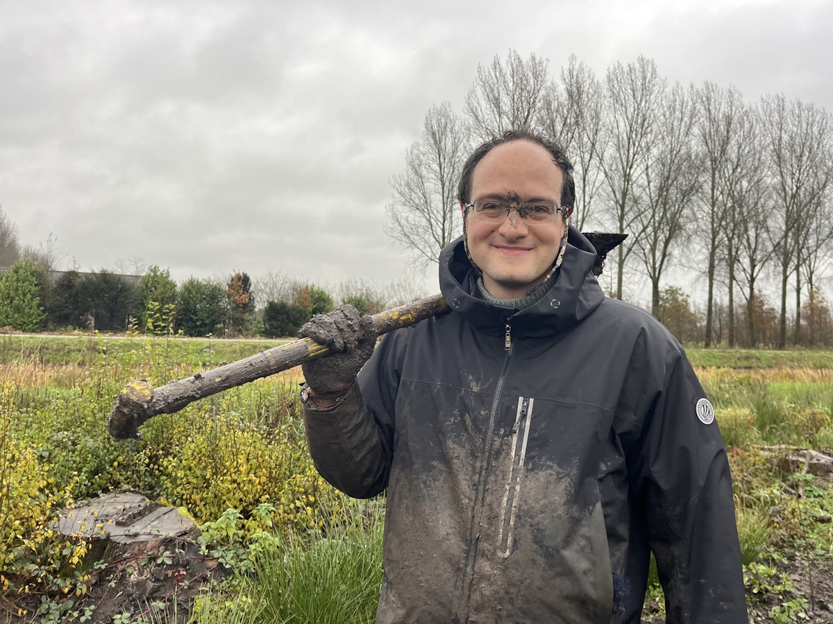 Muddy planting with ABN Amro in The Netherlands • Life Terra