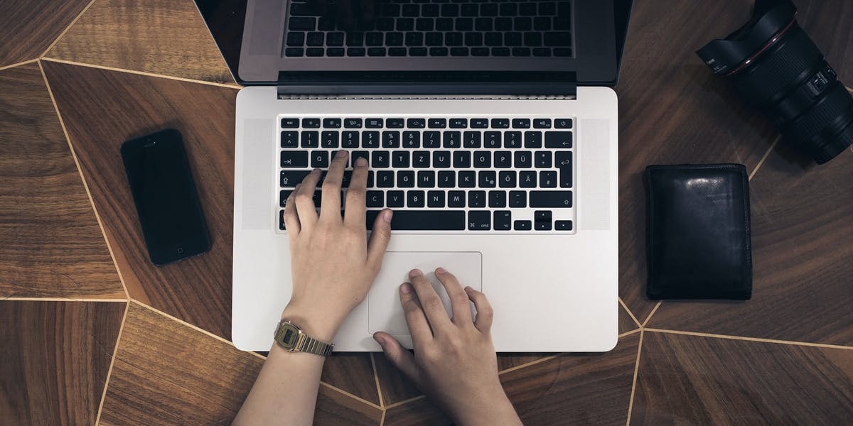 Todo lo que necesitas saber sobre la ley de fichar en el trabajo