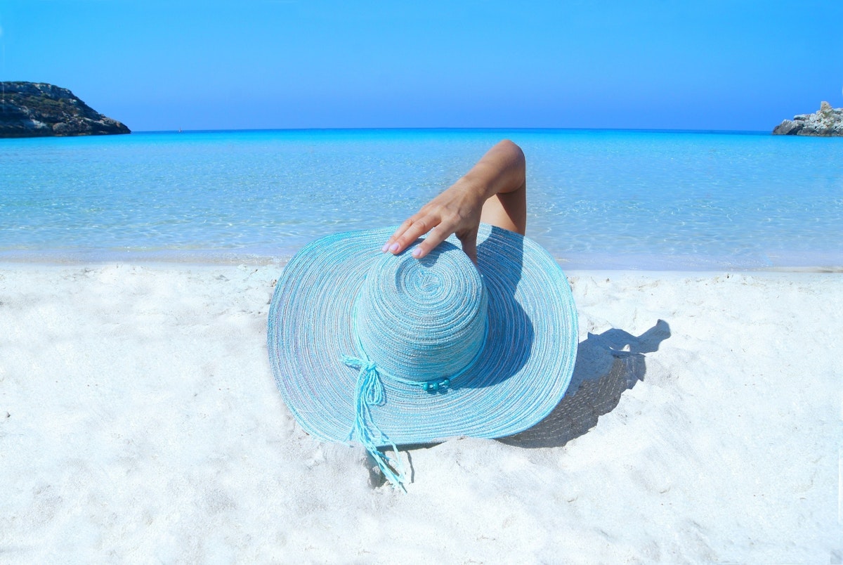 Holiday Pay - How It Works, How To Calculate & Set Up A Policy