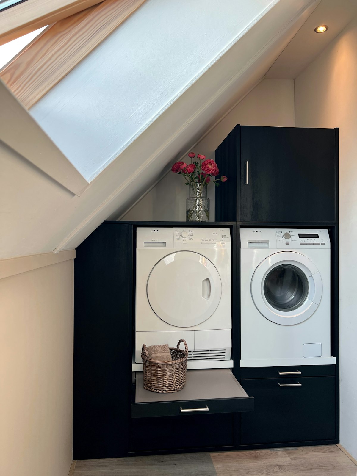 Creative Solutions for Your Washing Machine Cupboard Under a Sloping Roof