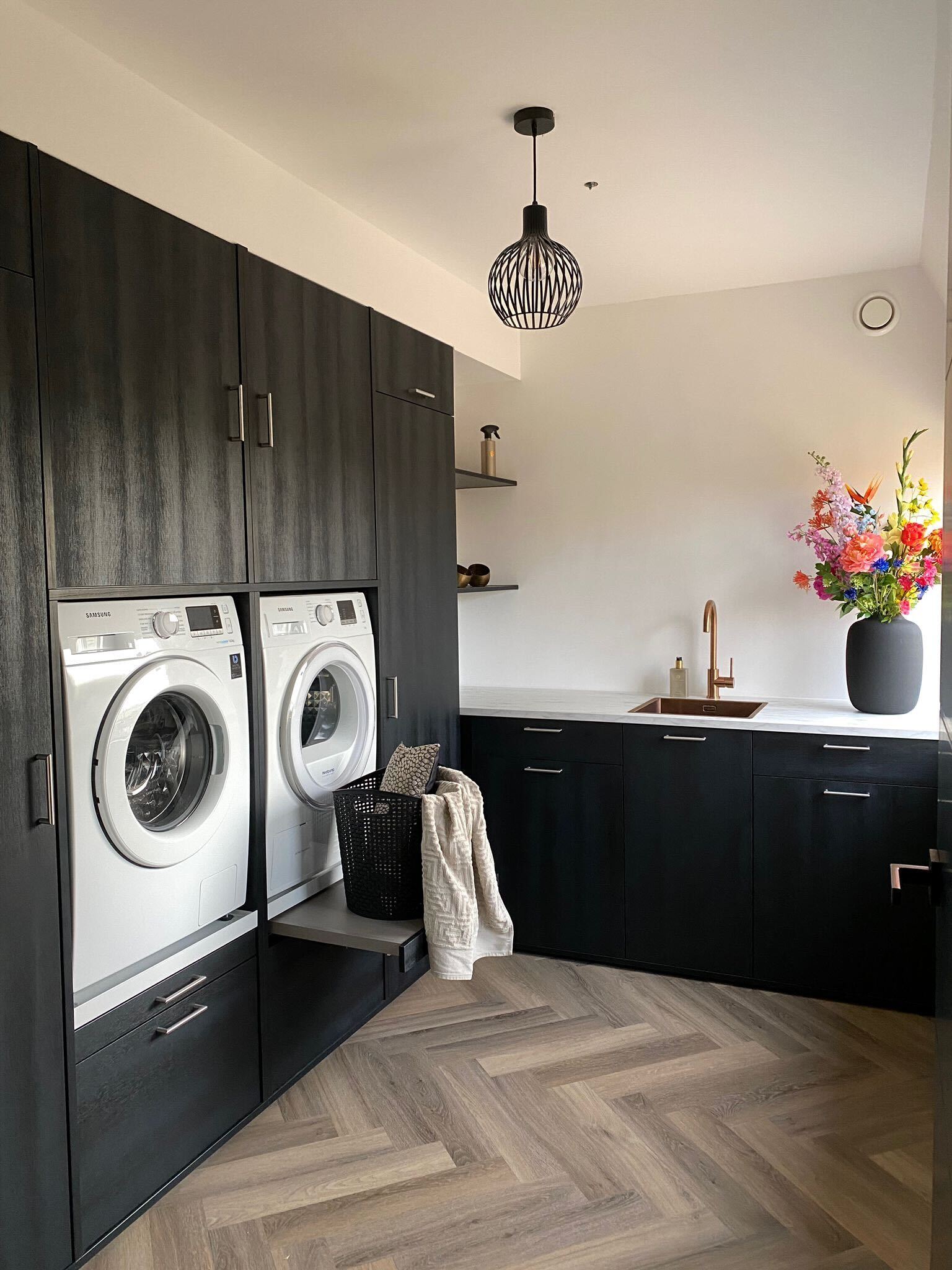 Wasmachine kast zwart