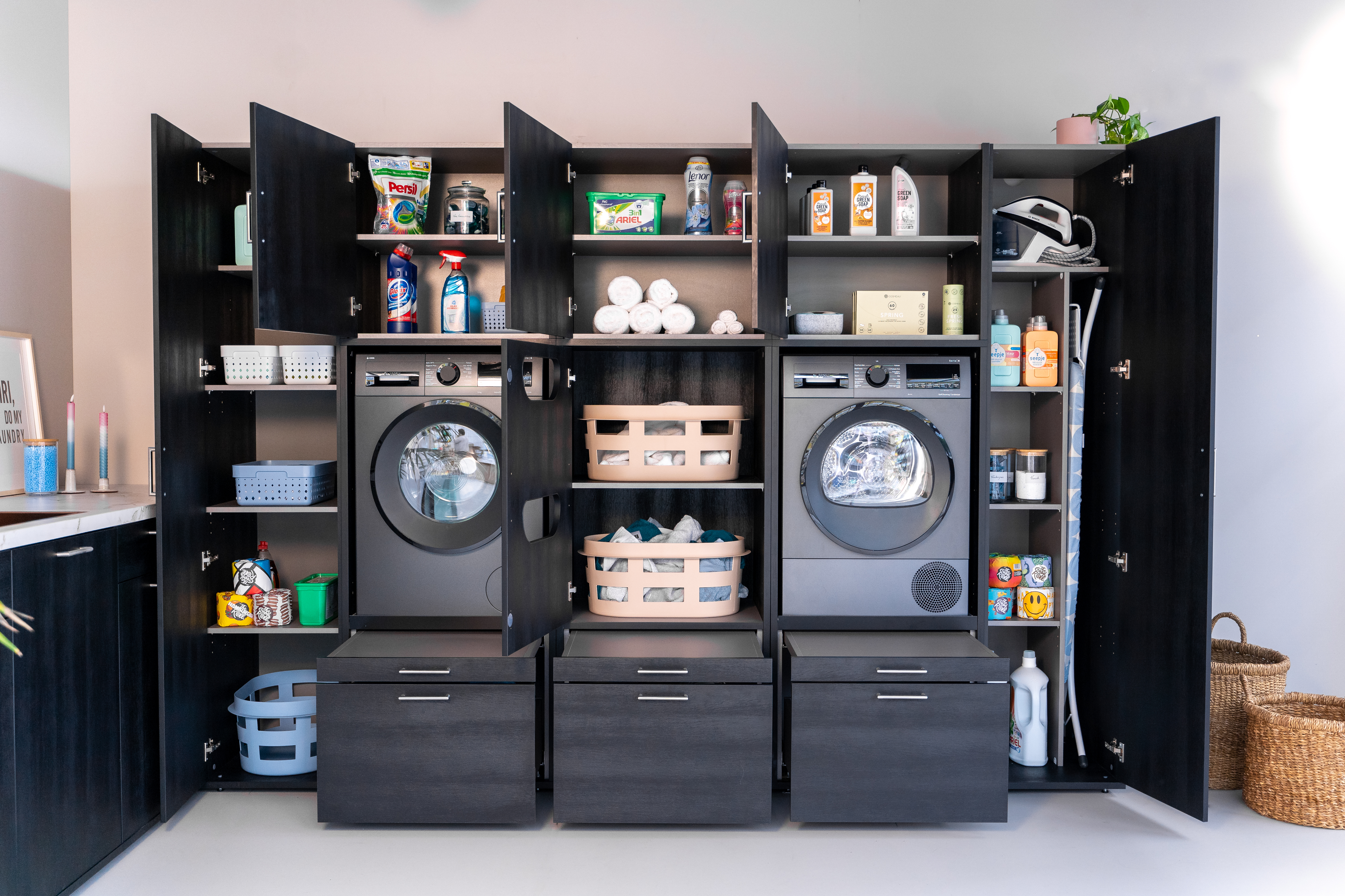 Wasmachine kast zwart