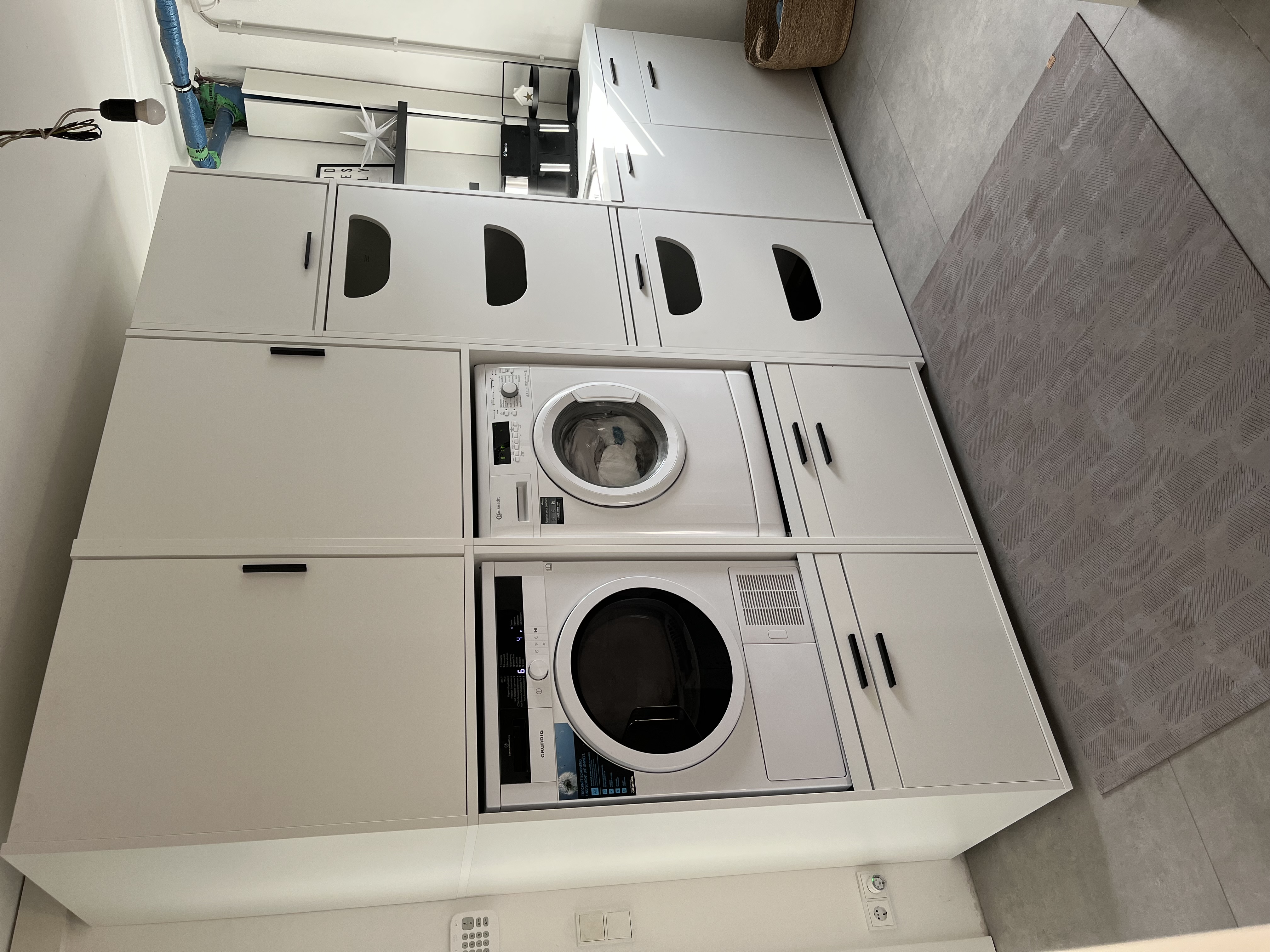 Adaptable Cupboard Solutions for People with Disabilities
