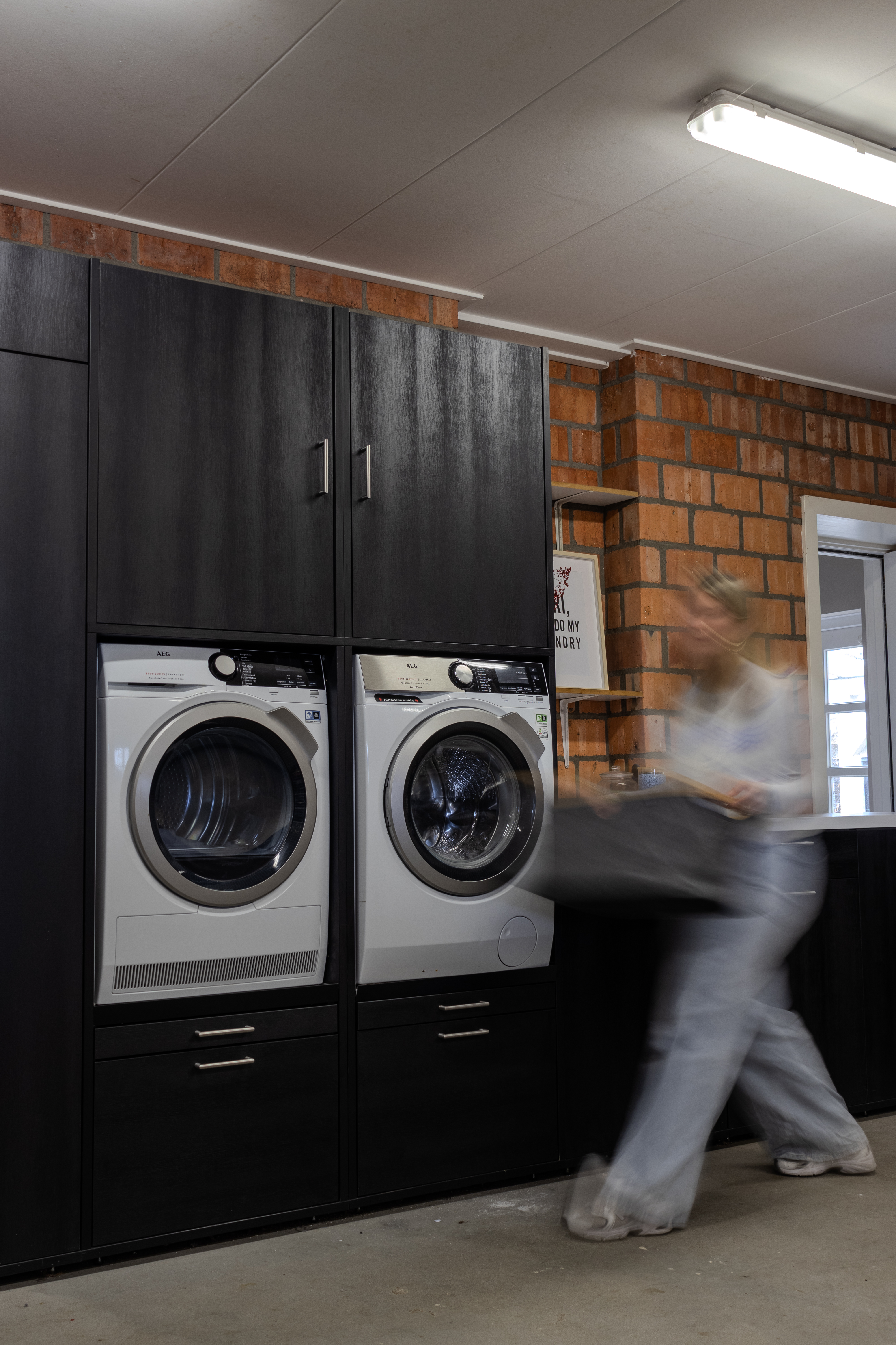 Small Laundry Room? Install a Washing Machine Cabinet