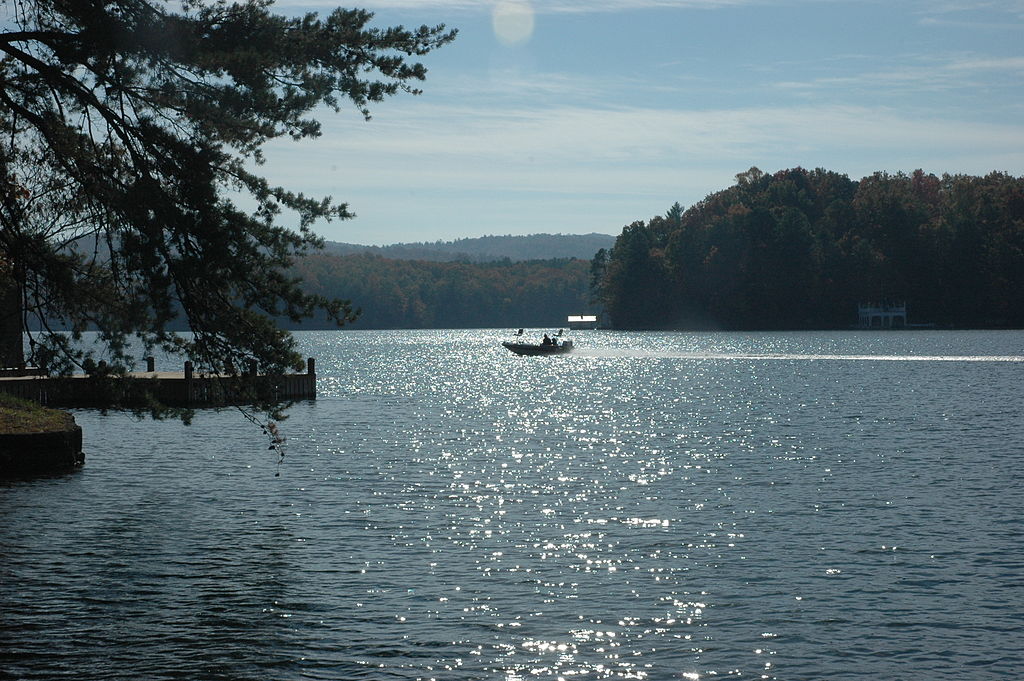 Top 5 Activities to do Near Wander Lake Burton | Wander