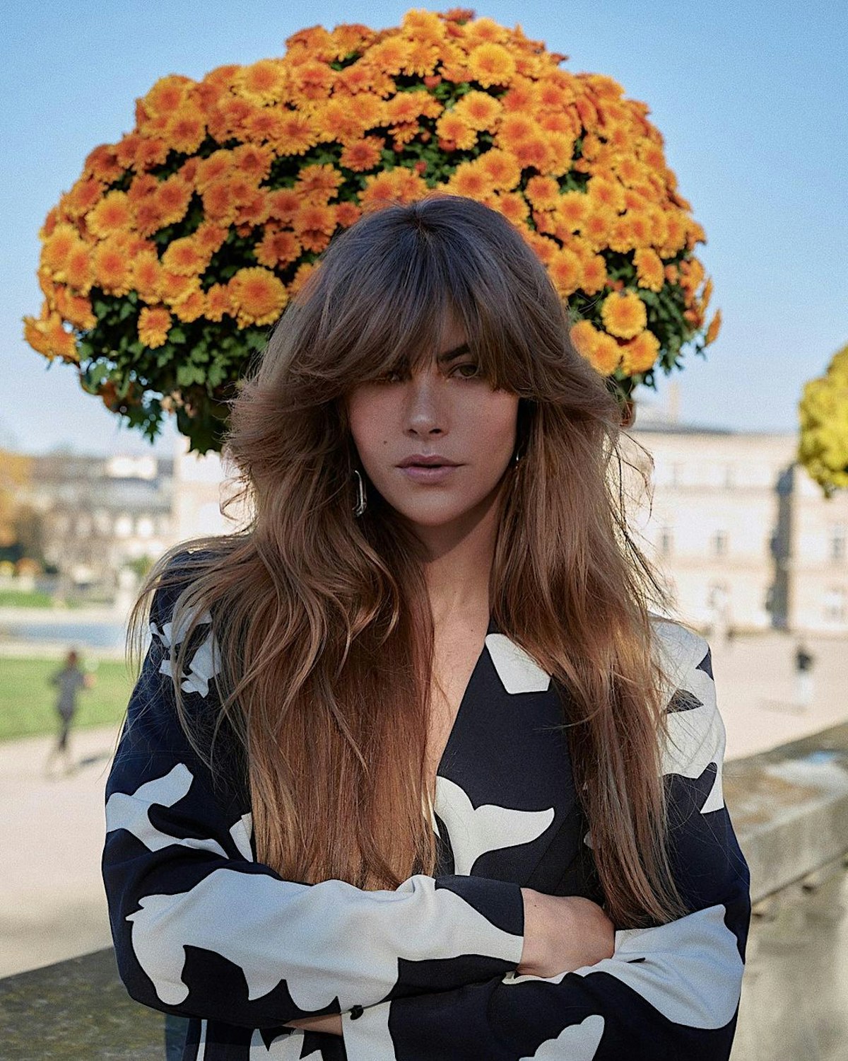 70s bangs: how to master the hairstyle of the moment