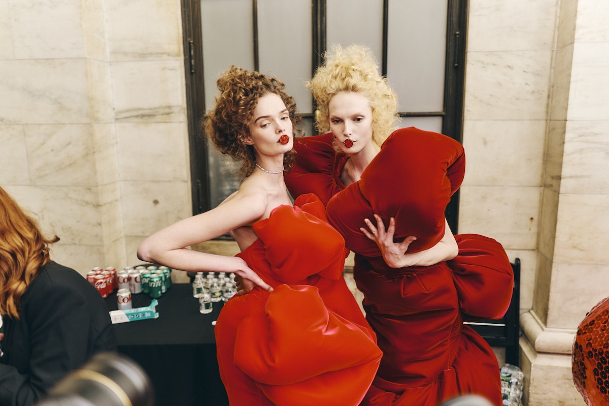 Marc Jacobs and the Art of Excess: When Fashion Becomes a “Statement”