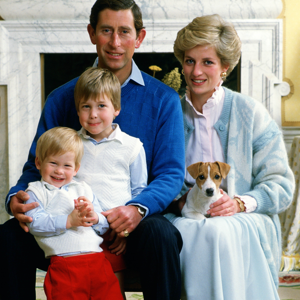 The Royal Family's Most Beautiful Christmas Cards: A Journey Through ...