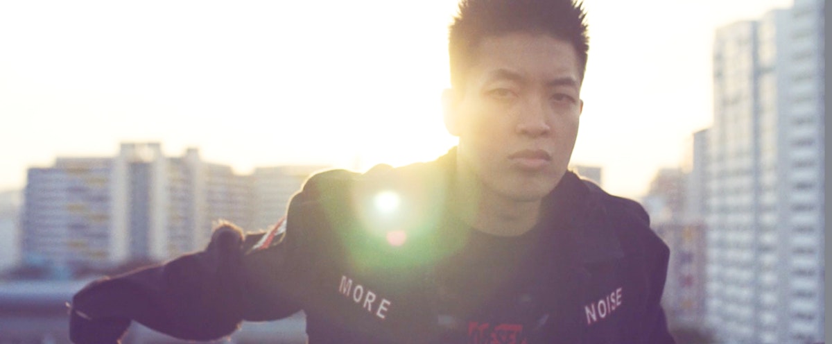 Watch: World Champion Beatboxer Dharni Gets "Unstuck" From Convention ...
