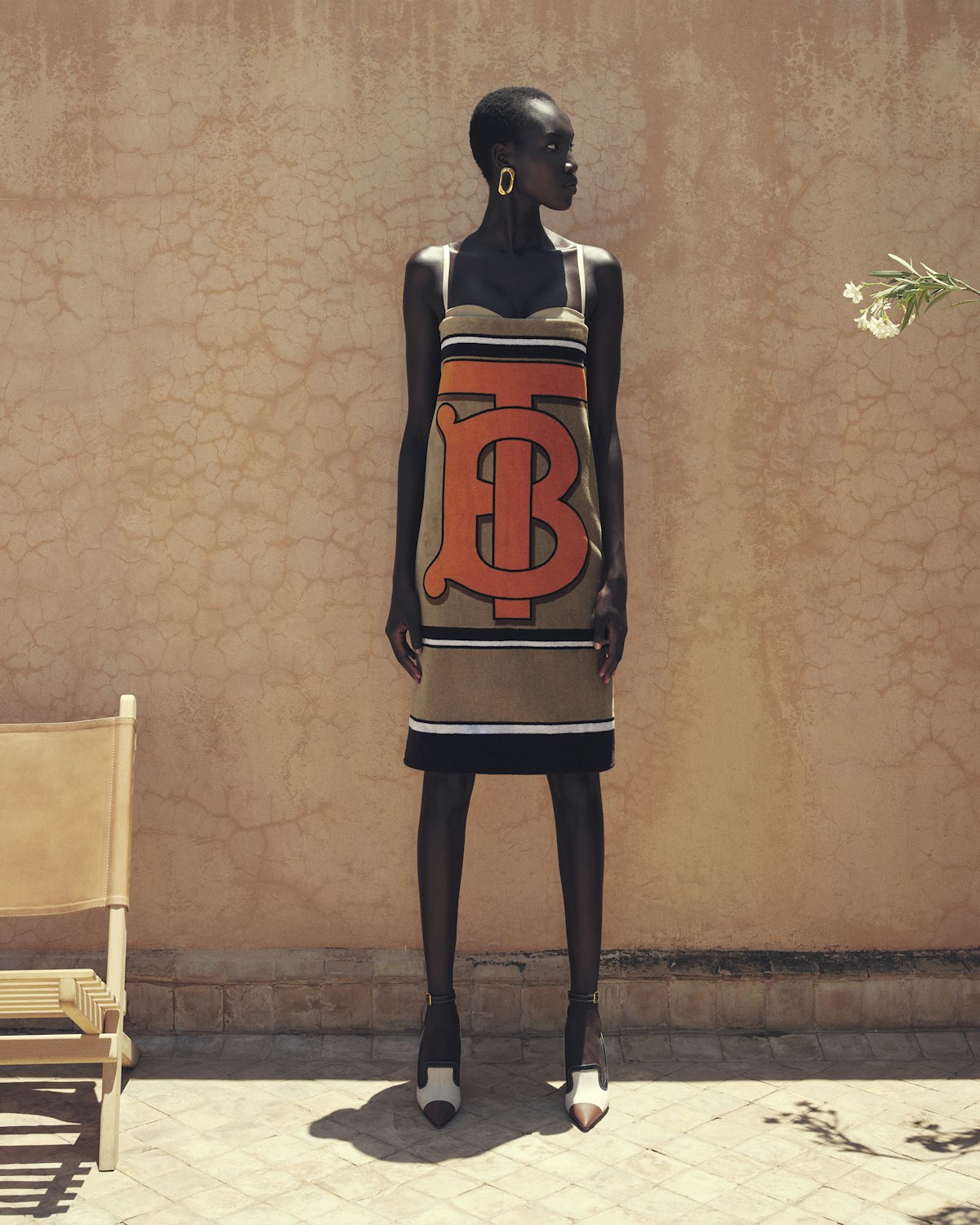 Burberry Releases Its Summer Capsule And B-Series | L'Officiel Singapore