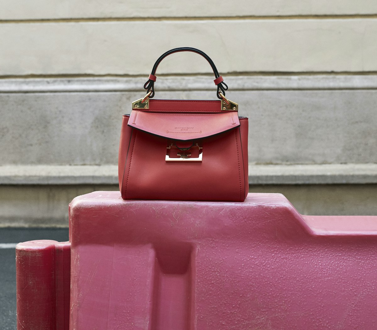 Mystic Matters: The Mini-Mystic From Givenchy | L'Officiel Singapore