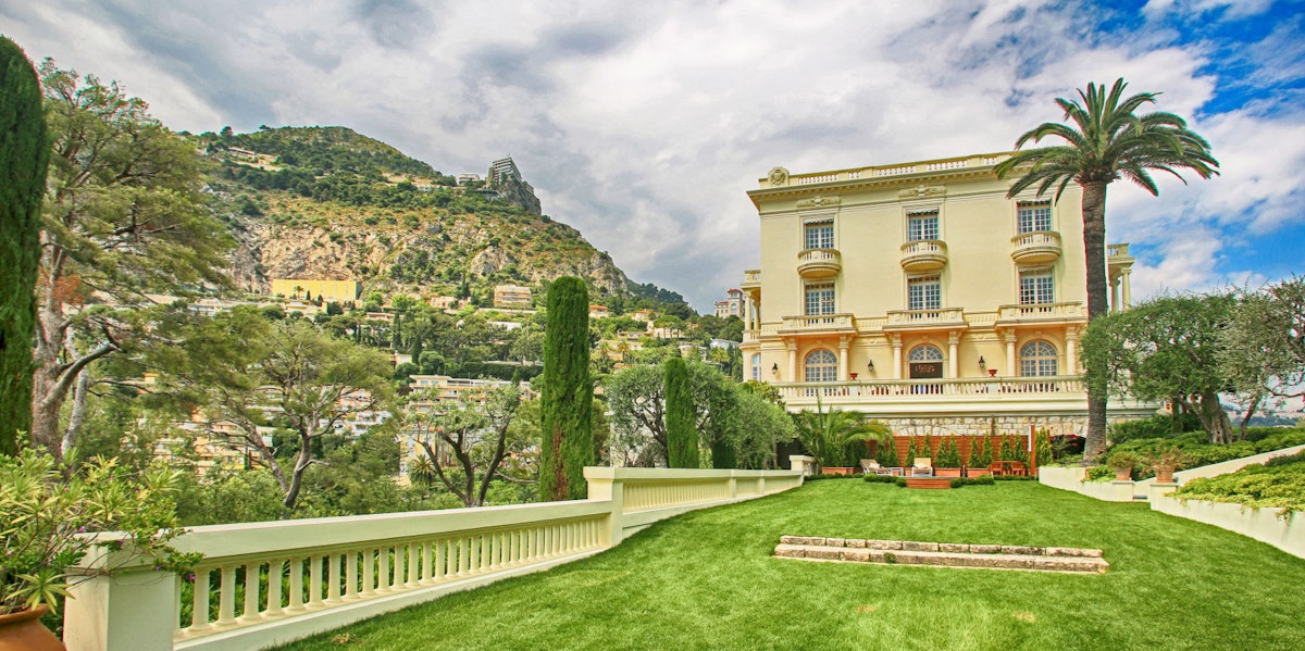 You Can Now Stay In Karl Lagerfeld's Former Home On The French Riviera ...