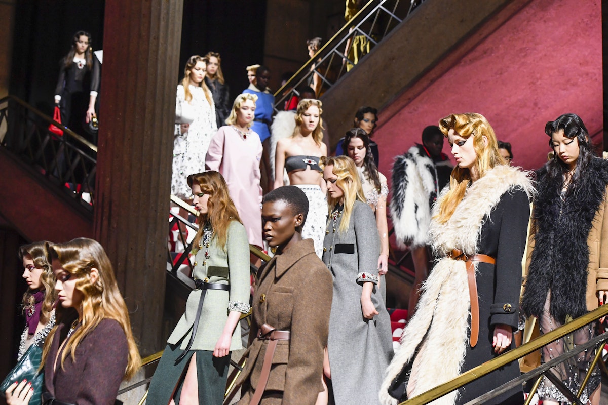 The Miu Miu Fall 2020 Show Was A Charming Escape | L'Officiel Italia