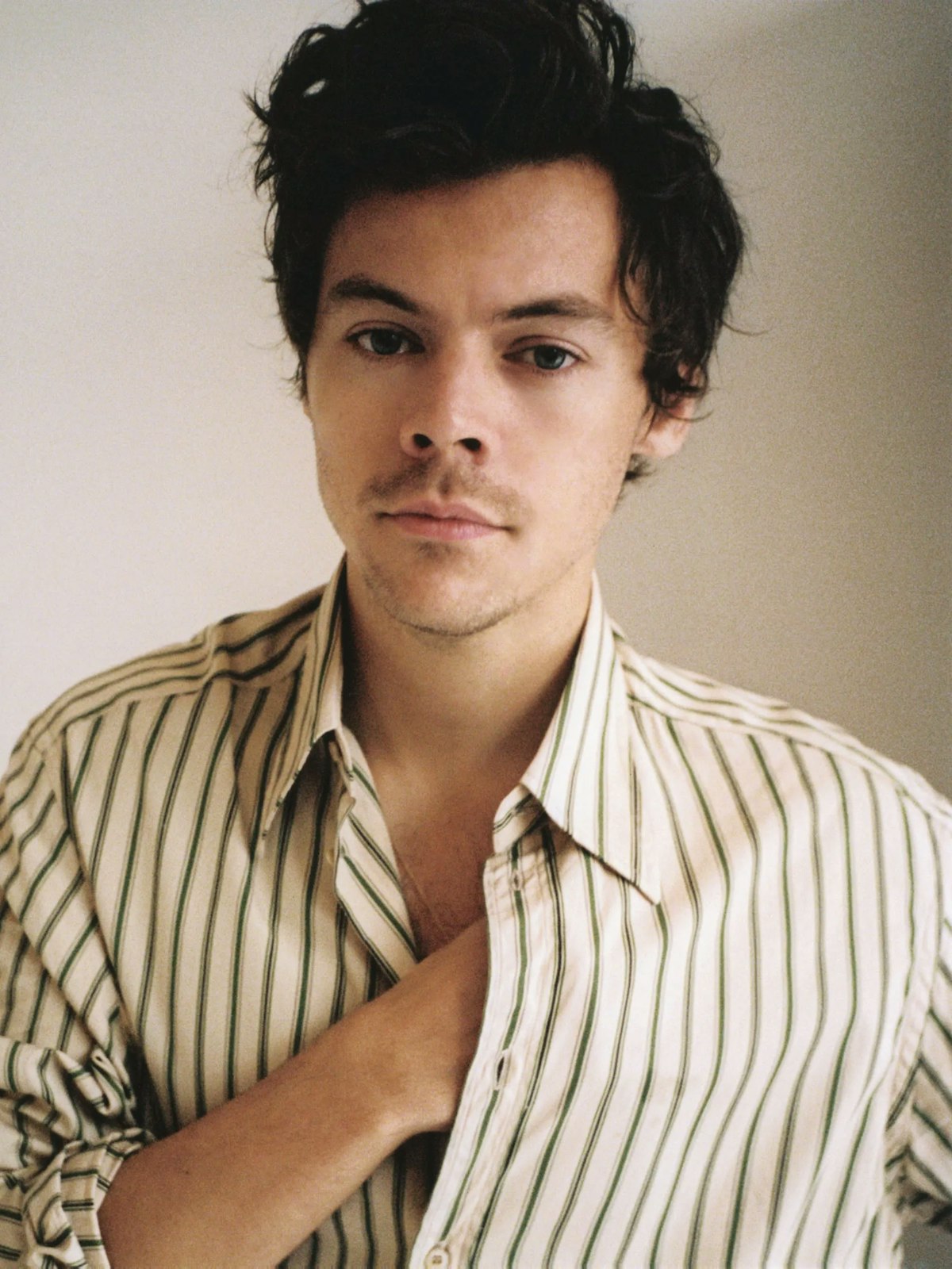 Harry Styles Breaks The Internet In Photos Dressed as Ariel from 'The ...