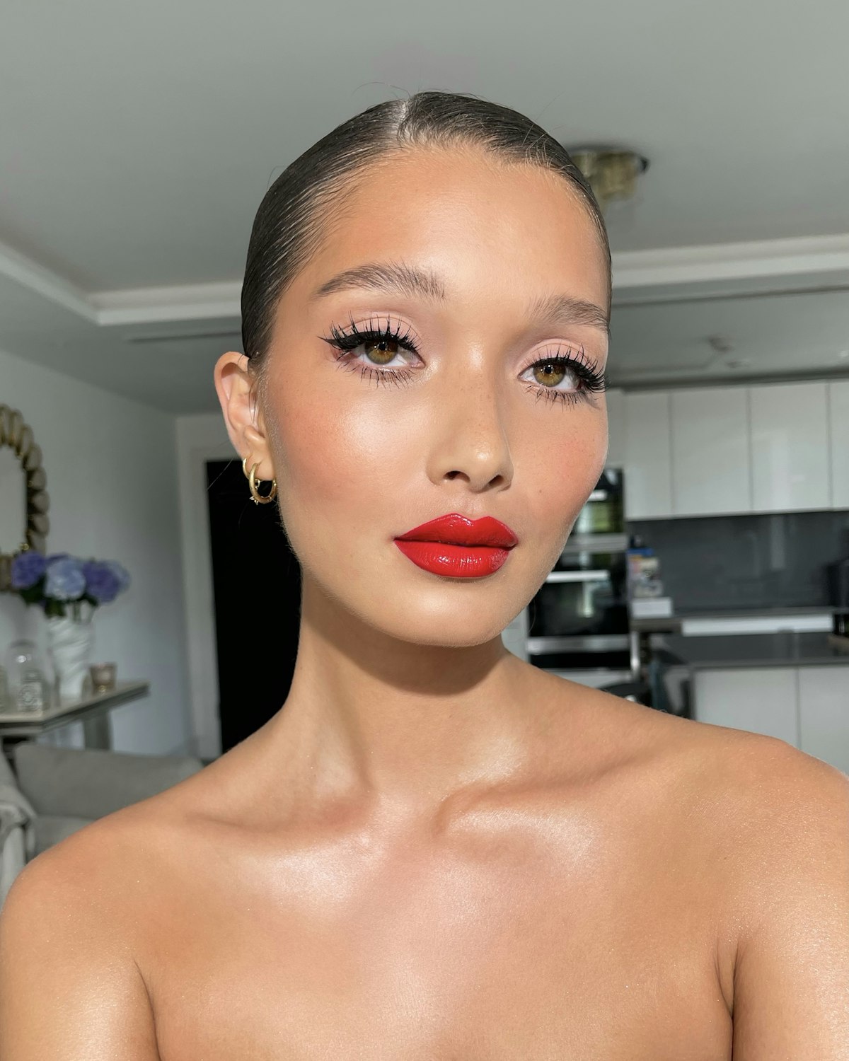 Nikki Wolff Reveals Her Beauty Tricks in an Exclusive Interview