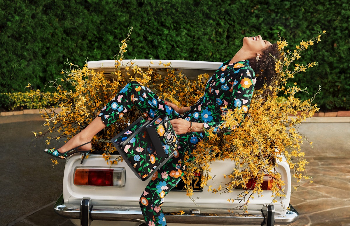Kate Spade New York Launches its Vibrant Spring 2022 Campaign