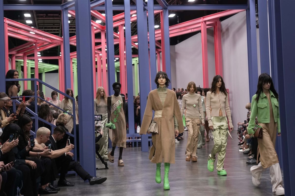 Earthy Hues Meet Vibrant Pops of Colour at Fendi's Women SS23 Show