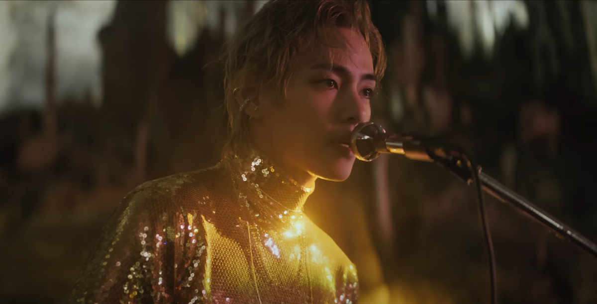 BTS V' Releases New MV "Love Me Again" for His Debut Solo Album 'Layover'