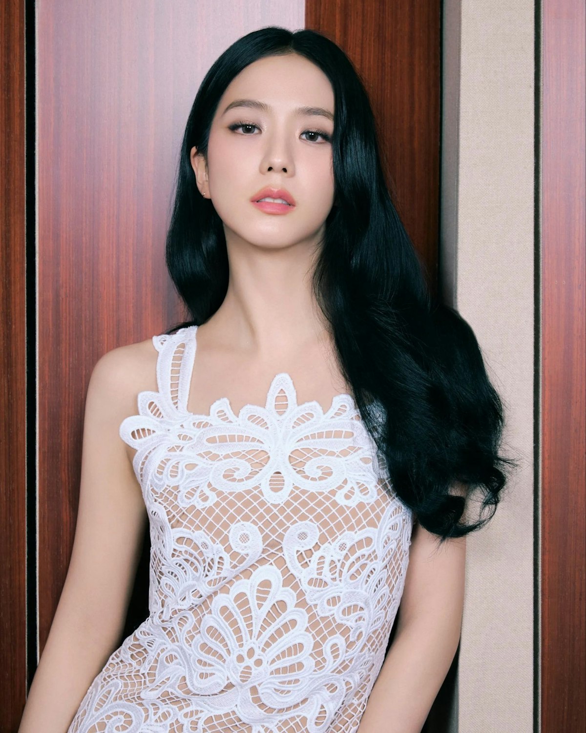 Blackpink's Jisoo Stars in Self-Portrait's Latest Pre-Fall 2024 Campaign