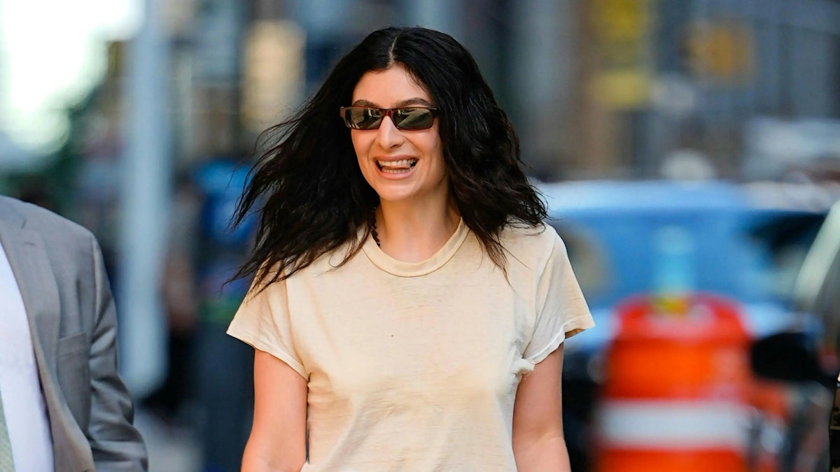 Lorde’s Fourth Album 'Virgin' Is Here—and It’s Her Boldest Yet: Review ...